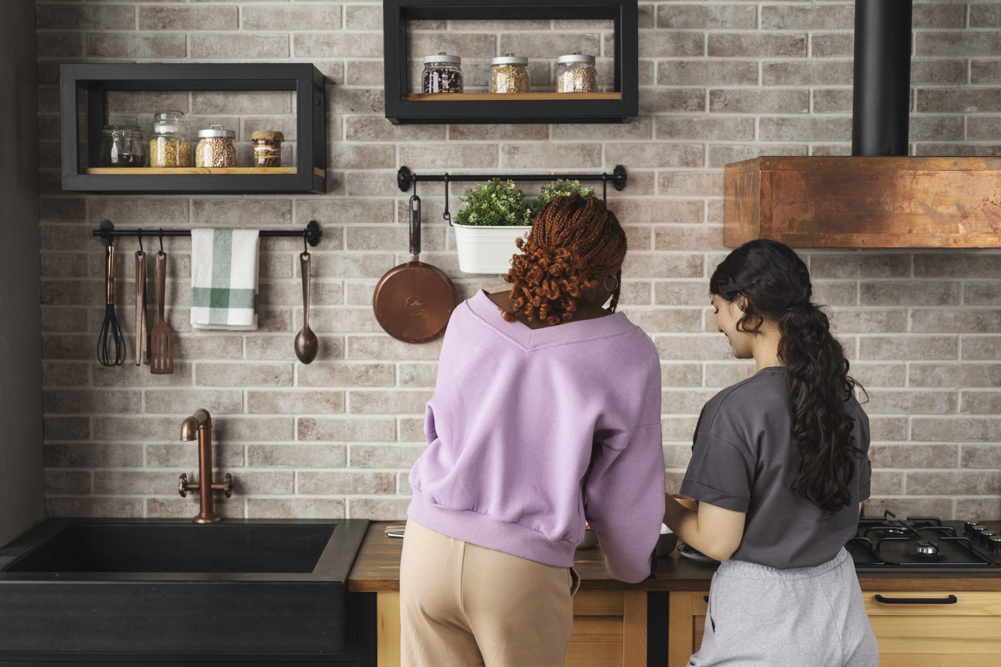 How to Decorate a Kitchen Wall? – Elevate Your Space Through Interior ...